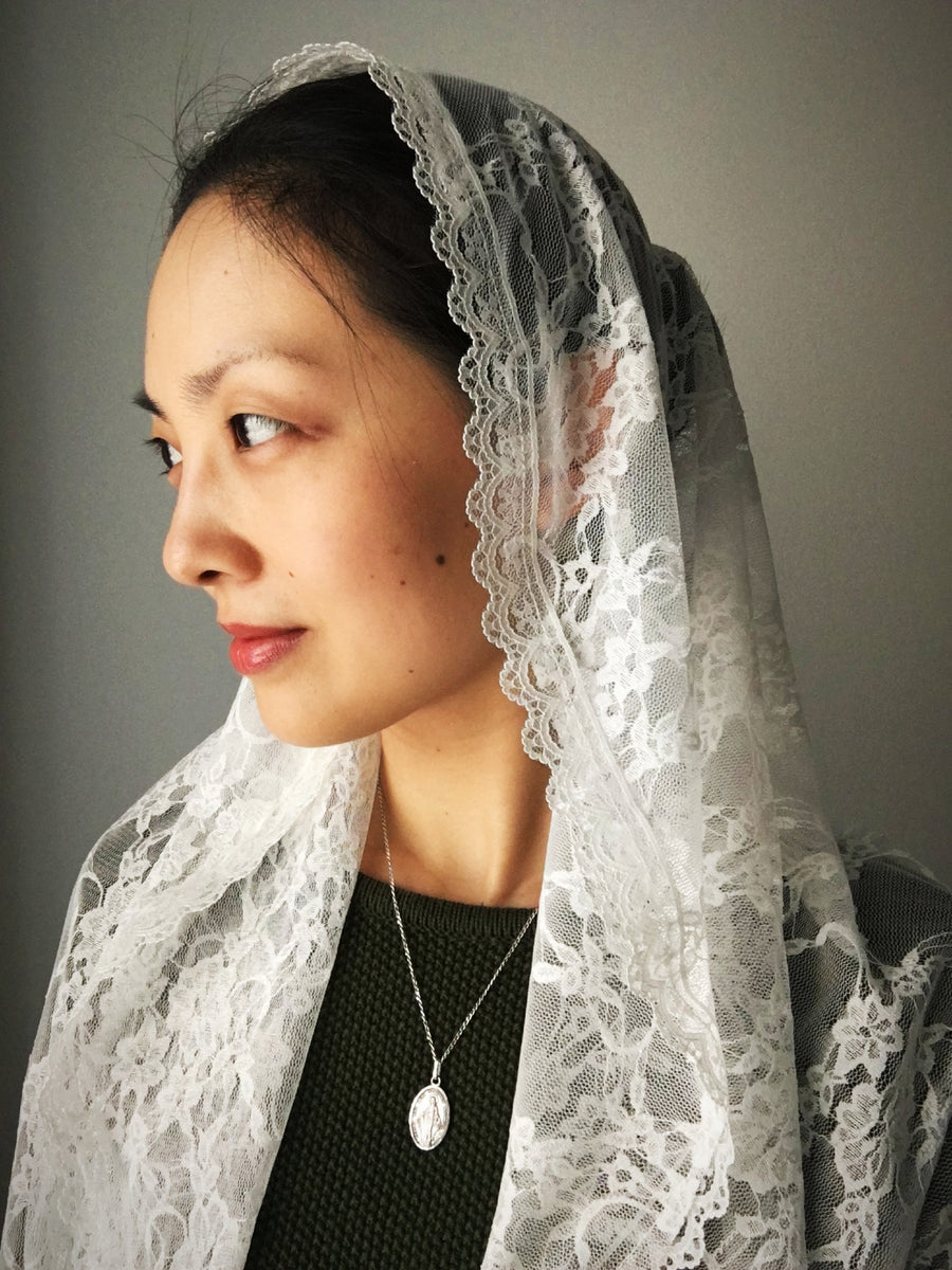 Round & Oval Veils – Filia Dei Veils